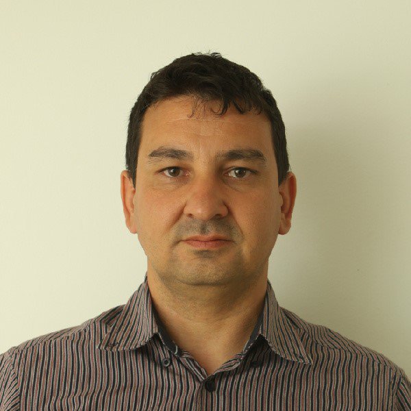 Conducerea Institutului